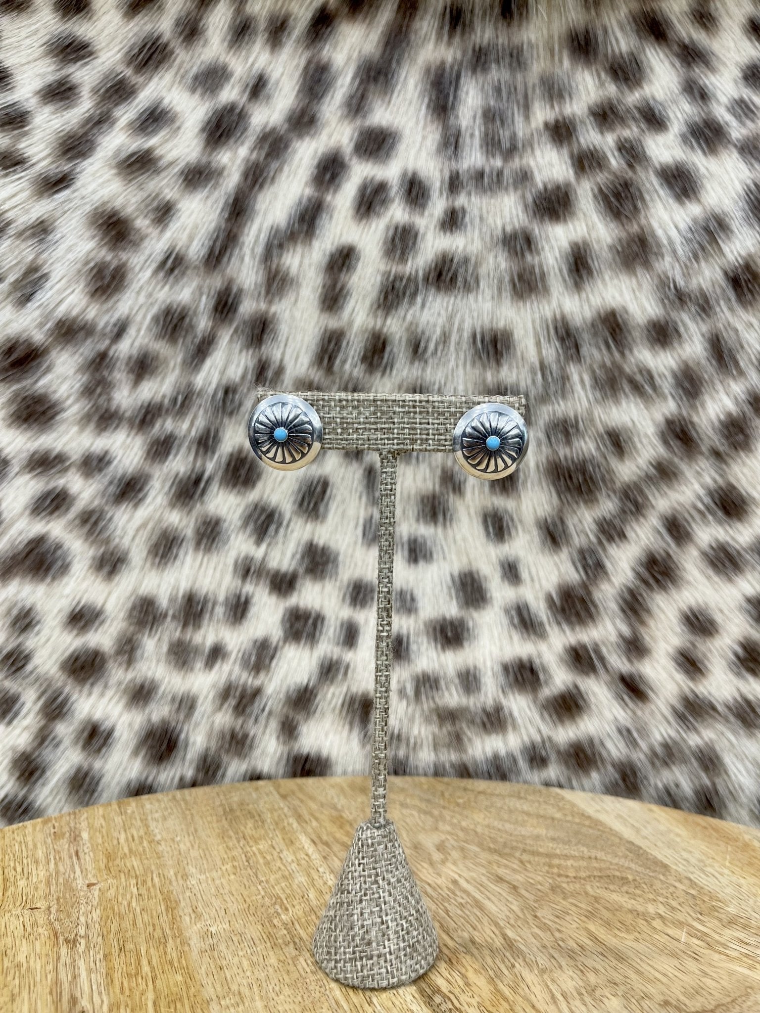 Kingman Circle Concho Studs – Southern Soule Designs